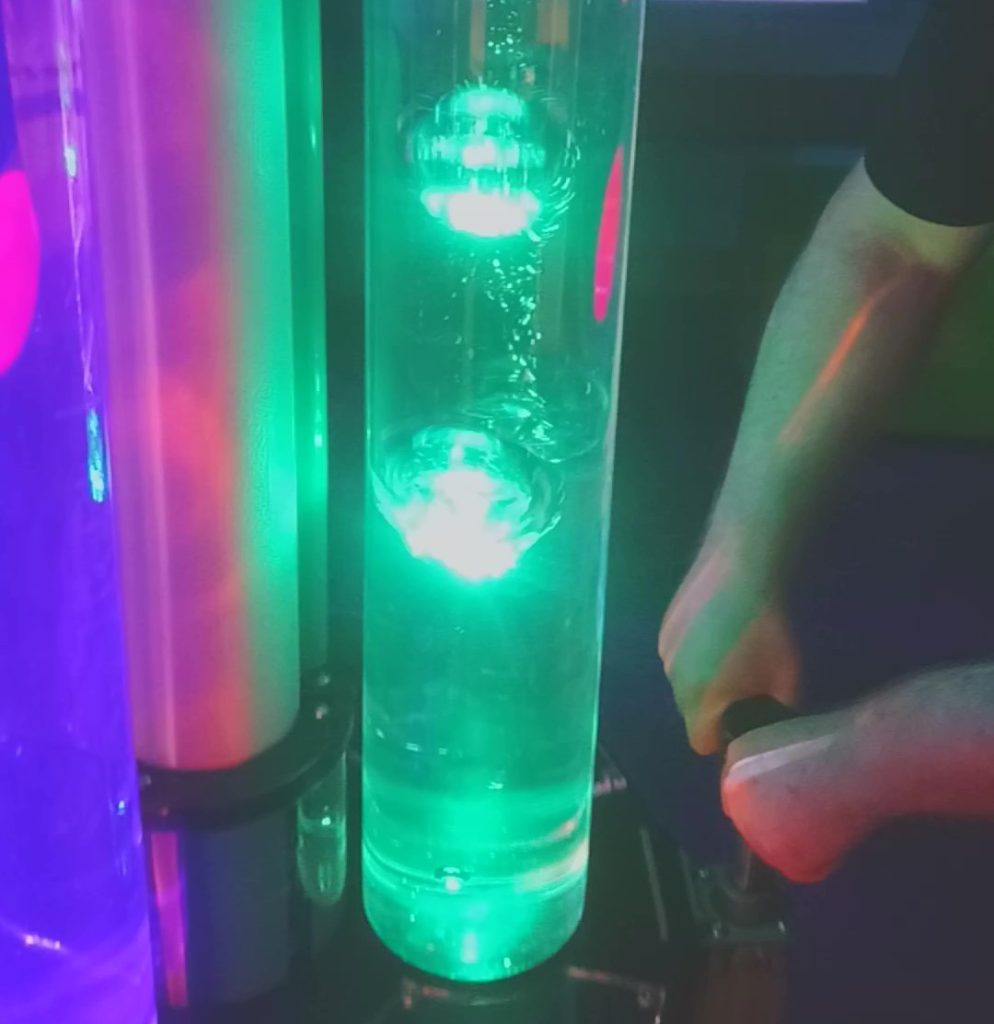 Bubbles Through Viscous Fluid – Science Projects